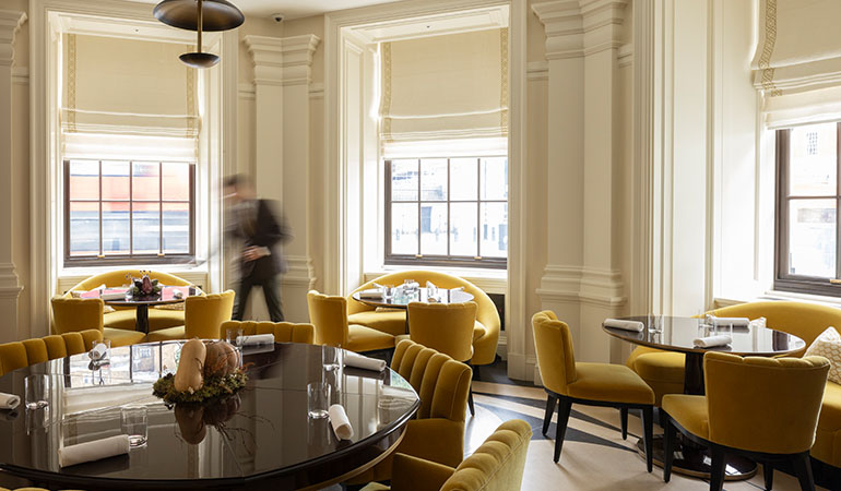 The Guards Bar and Lounge - The OWO